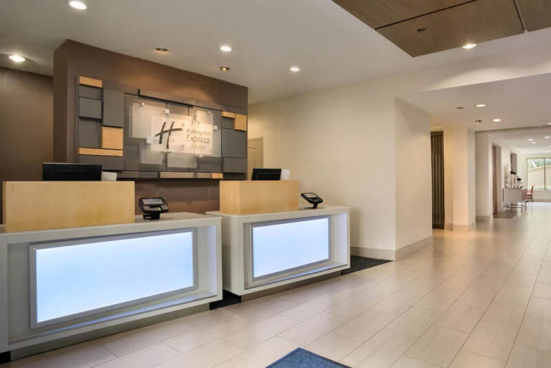 Holiday Inn Express Dallas Jacuzzi Suite